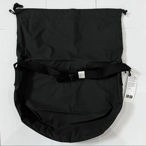 Uniqlo | Bags | Uniqlo Drawstring Shoulder Bag In Black | Poshmark